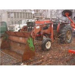 Massey-Fergusan 1085 Tractor w/ MF 246 loader