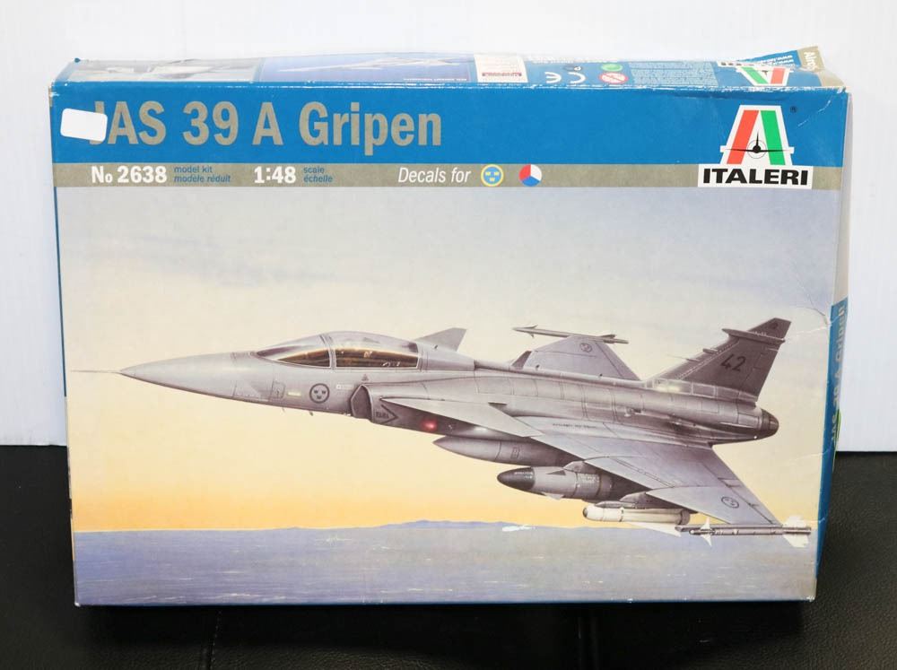 1:48 JAS GRIPEN FIGHTER JET UNBUILT MODEL KIT