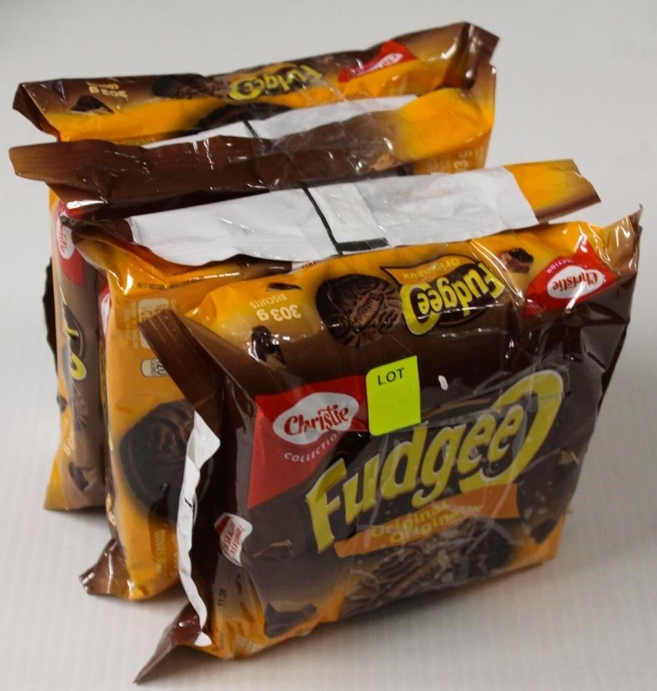 4 PACKS OF FUDGEE-O