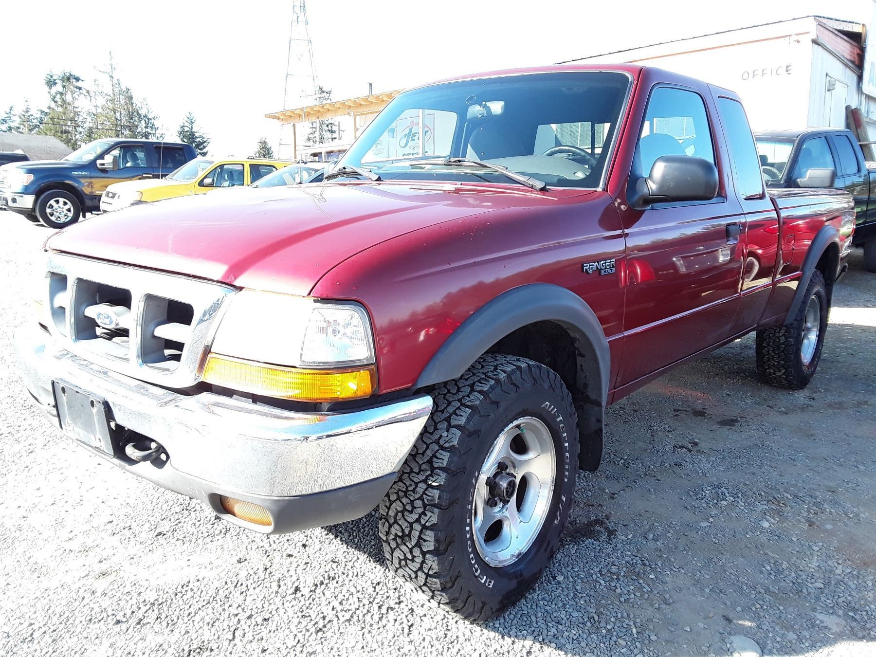 F4 -- 1999 FORD RANGER EXT CAB 4x4, Red , 295634 KM's