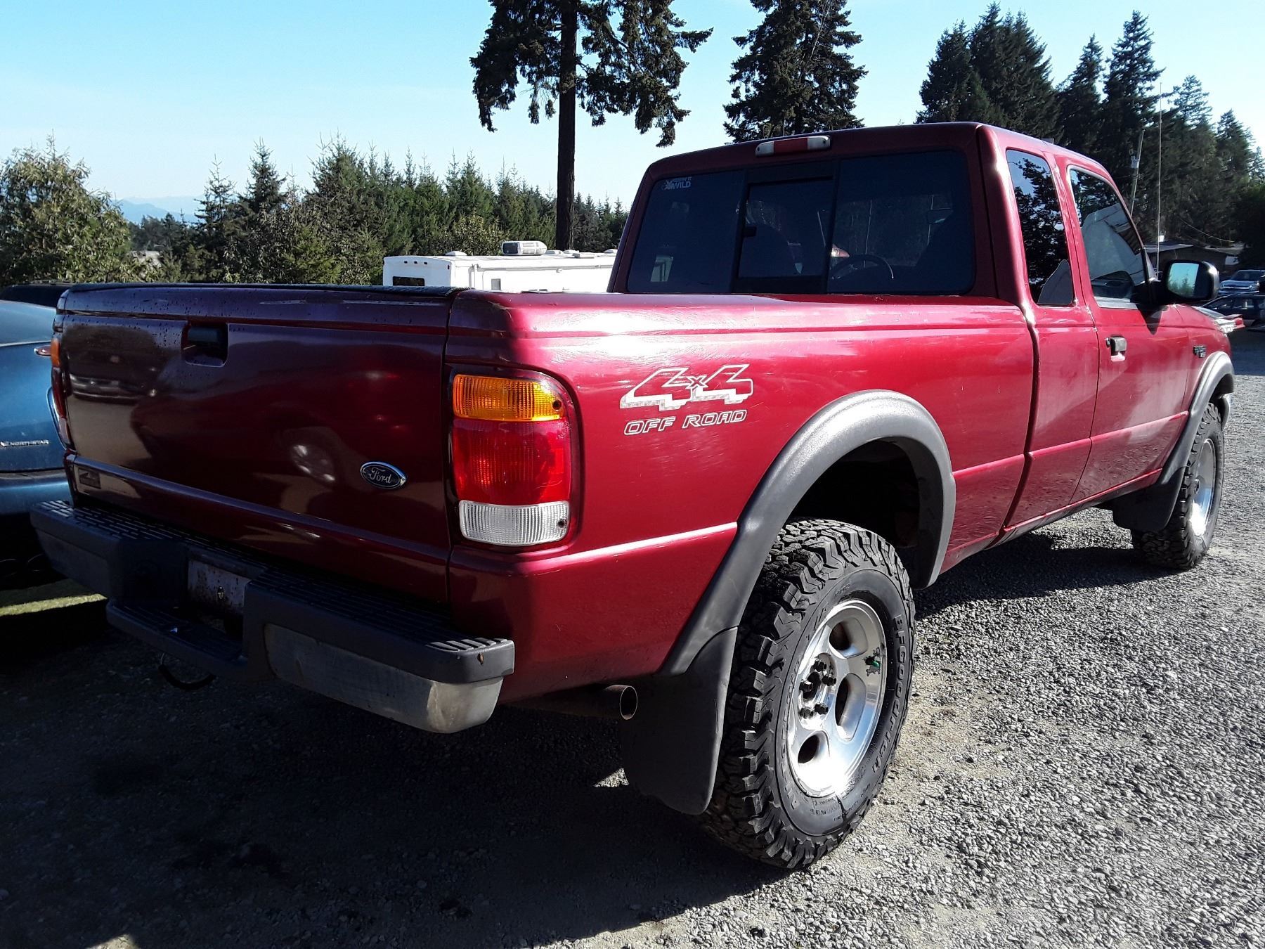 F4 -- 1999 FORD RANGER EXT CAB 4x4, Red , 295634 KM's