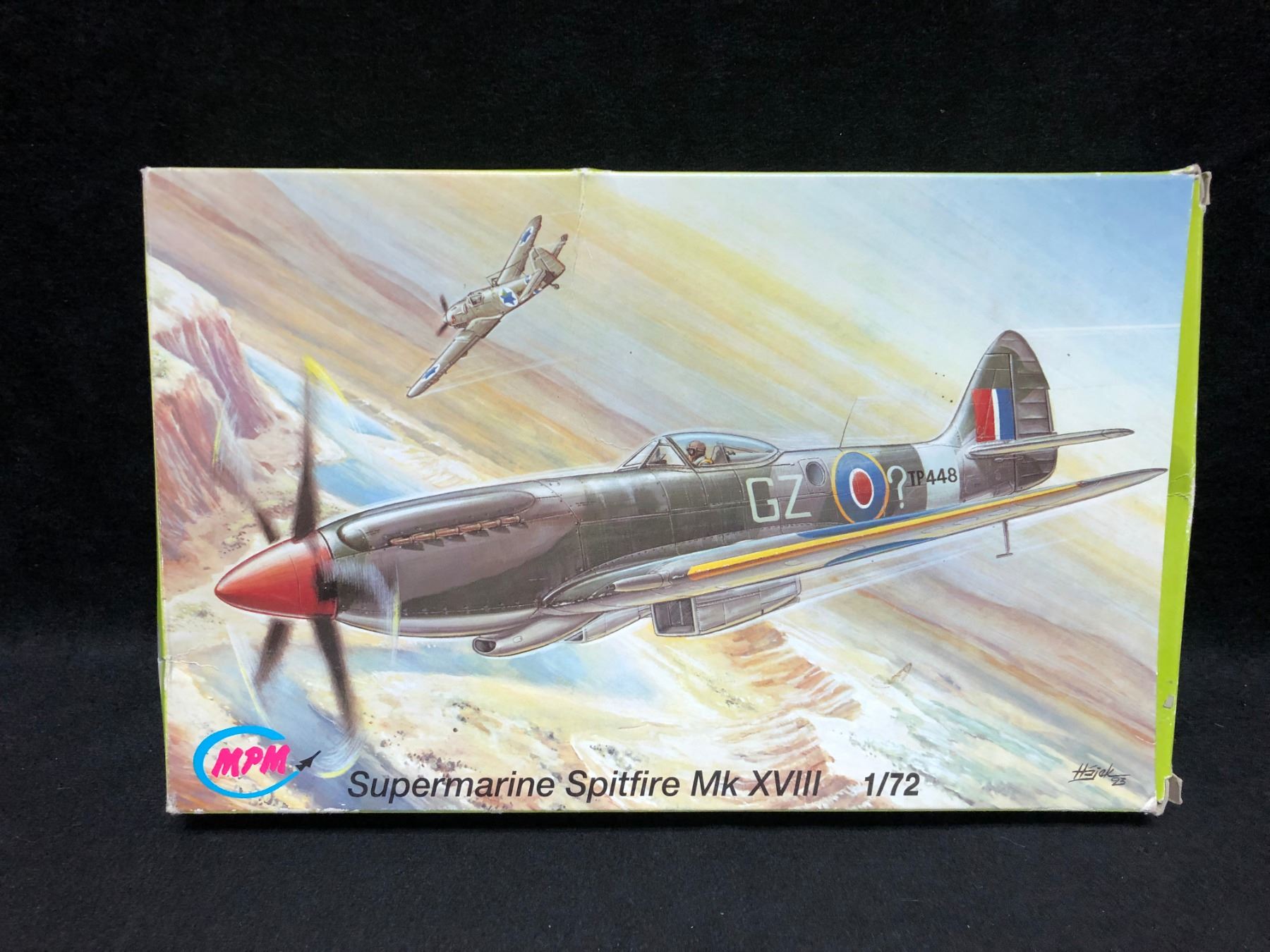 MPM 1:72 Supermarine Spitfire Mk XVIII Plastic Aircraft Model Kit #C72026