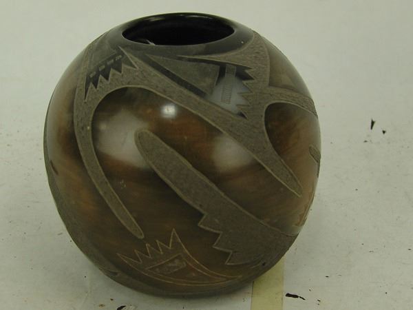 Santa Clara Pottery Jar - Tony Lee/Laura Tafoya