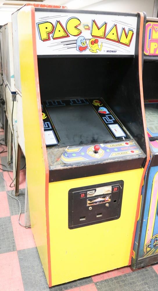 PAC-MAN MIDWAY ARCADE GAME