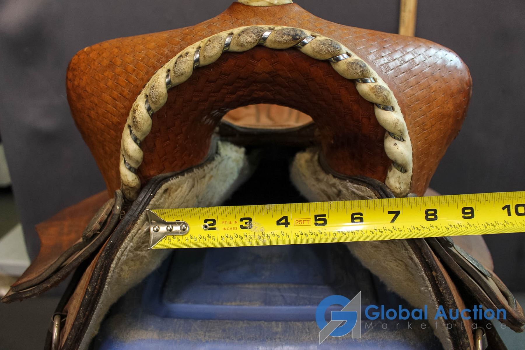 Western Barrel Saddle (Measurements in Pictures)