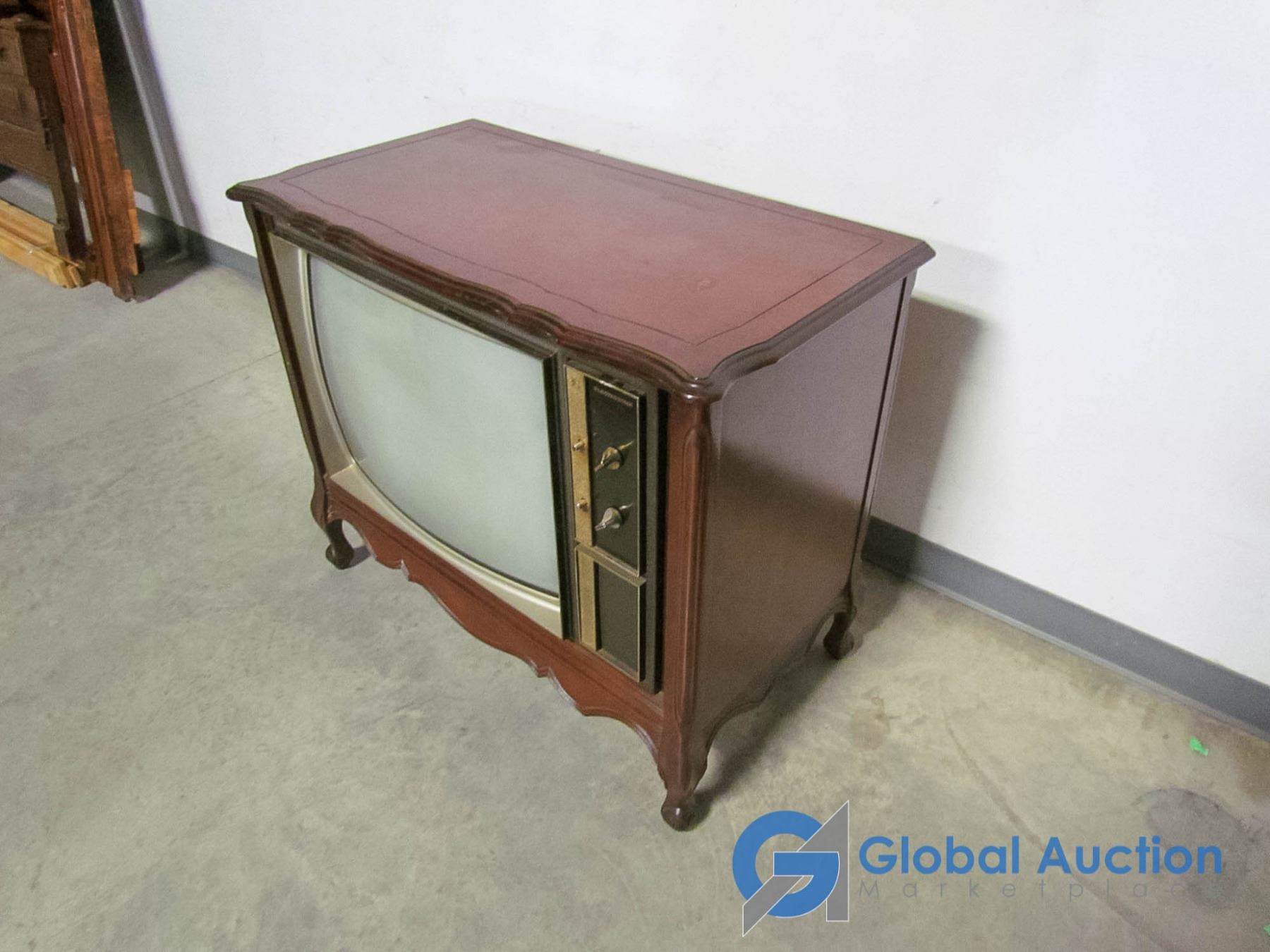 Vintage Electrohome Television in Wooden Frame
