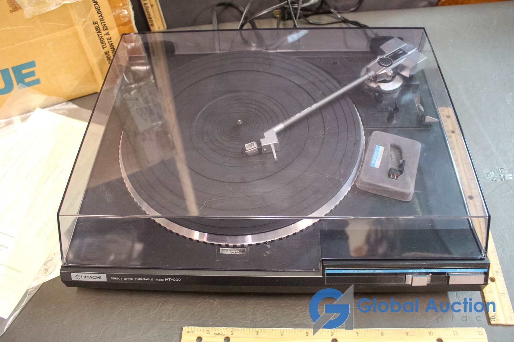 Hitachi Ht-202 Direct Drive Turntable