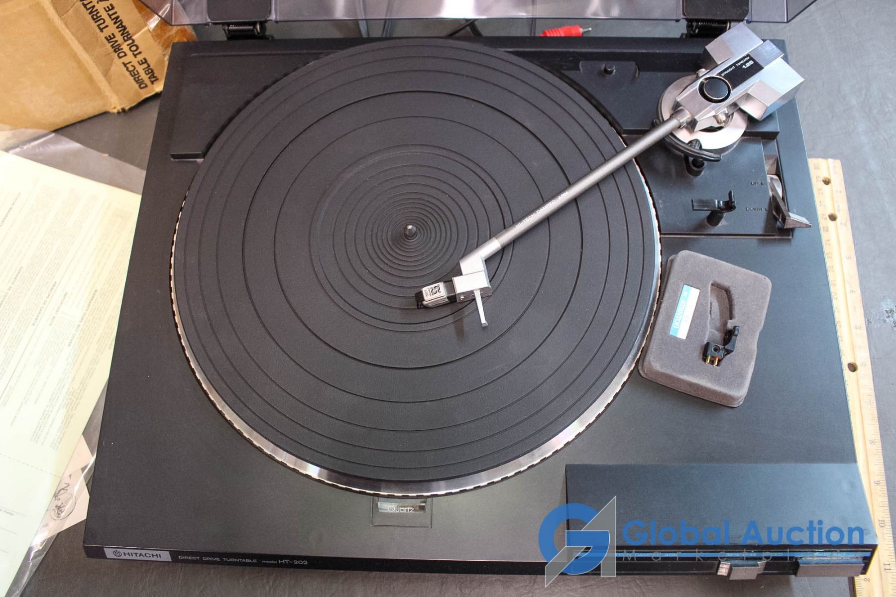 Hitachi Ht-202 Direct Drive Turntable