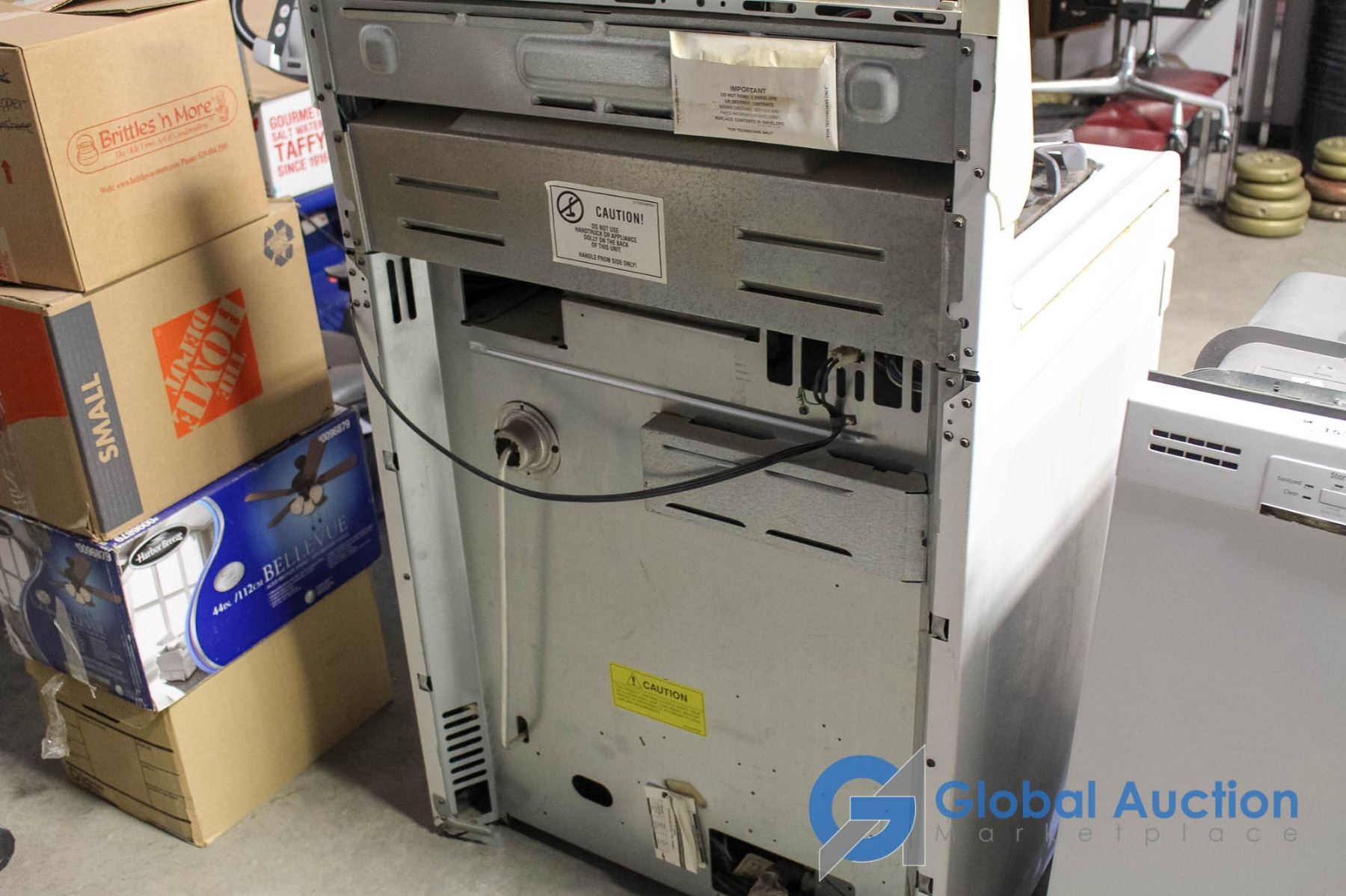 GE XL44 Gas Range, White