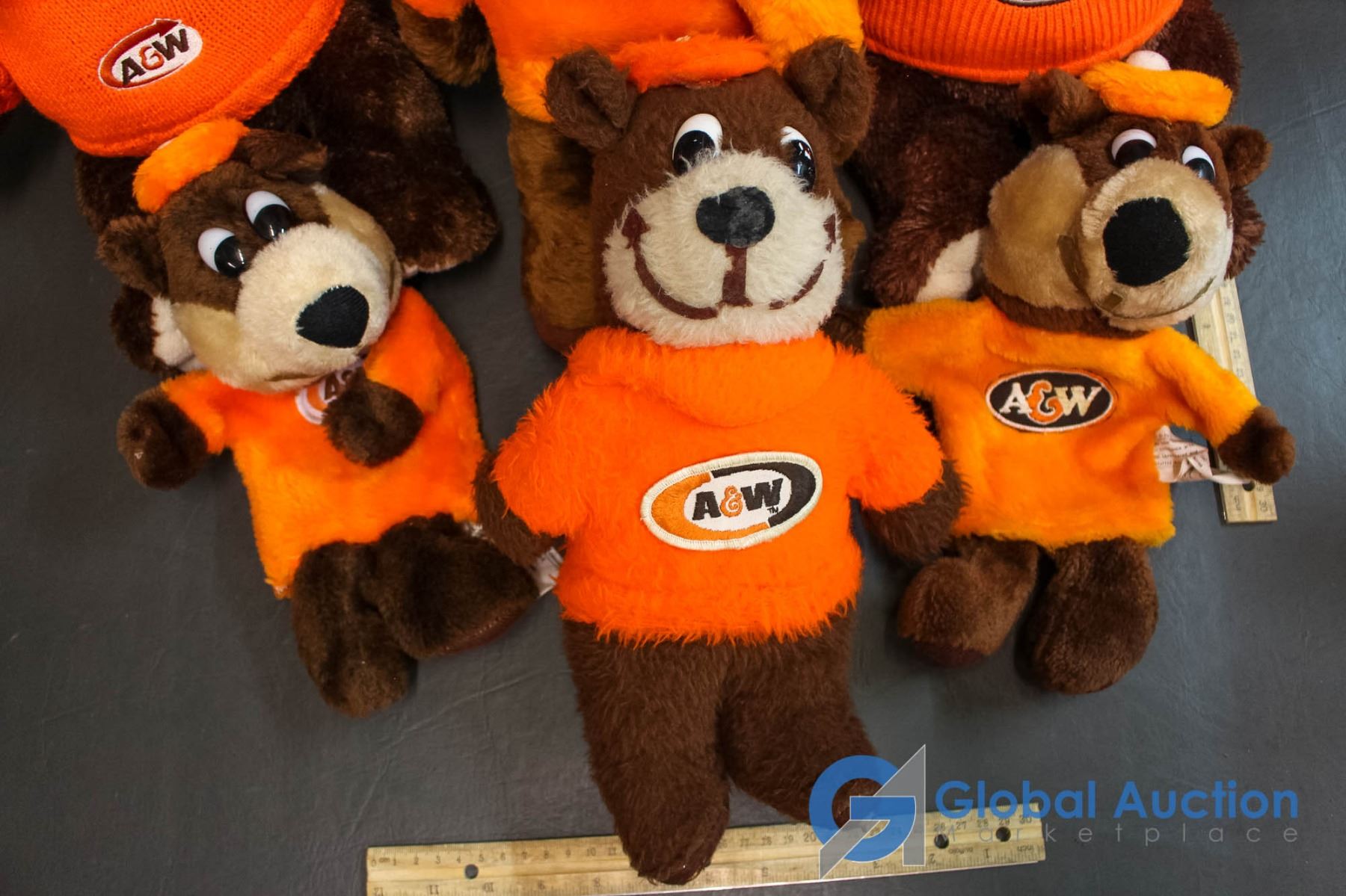 (6) A&W Bear Stuffies (2 Puppets)