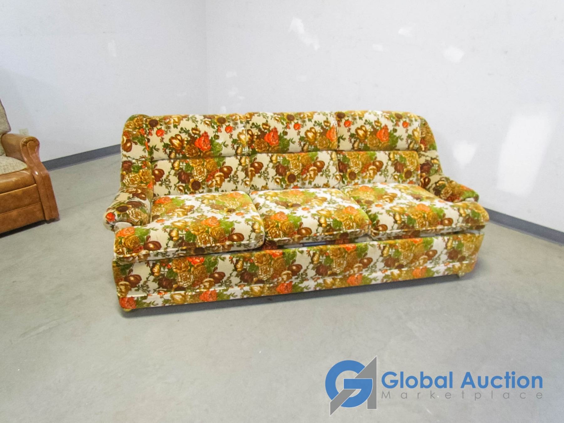 Floral Pattern Couch/Hide-a-Bed