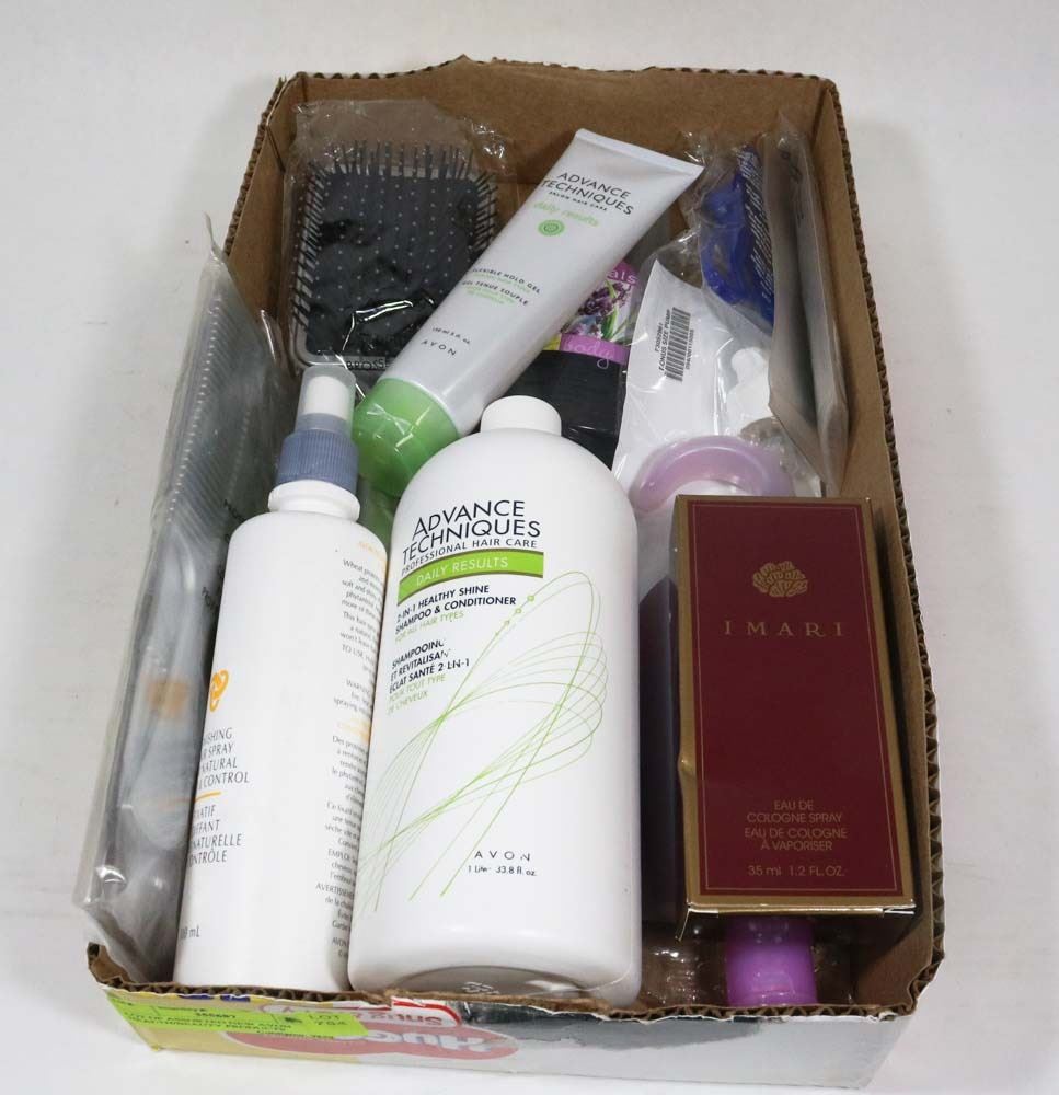 LOT OF ASSORTED NEW AVON HEALTH/BEAUTY PRODUCTS
