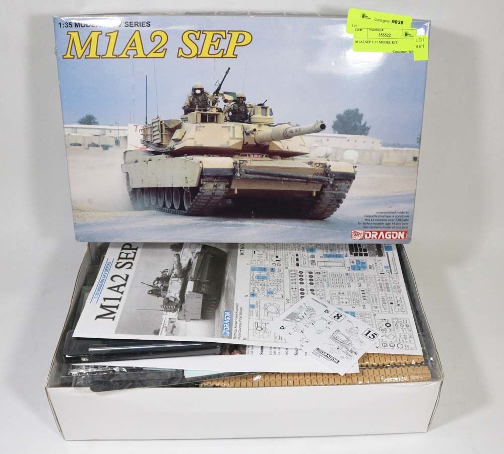 M1A2 SEP 1:35 MODEL KIT.