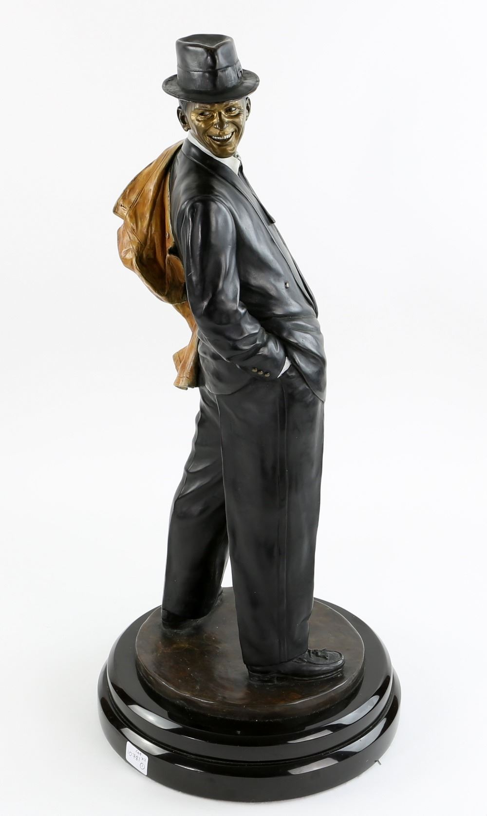 Frank Sinatra - Bronze sculpture of Frank Sinatra in a classic pose ...