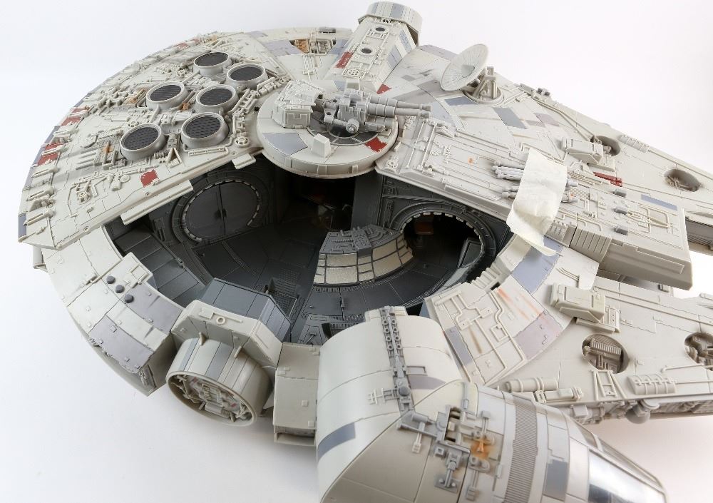 Star Wars - Legacy Collection Millennium Falcon, boxed..