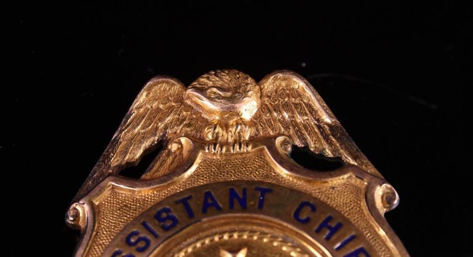 Arlington Fire Dept. Assistant Chiefs Badge Gold