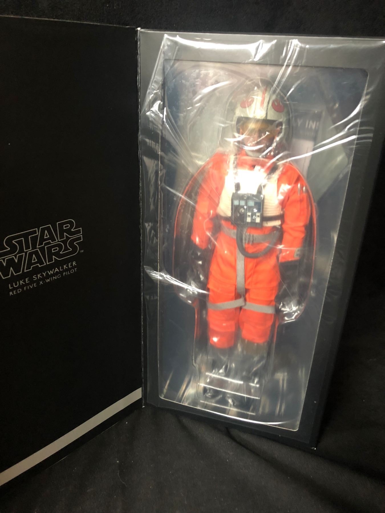 Sideshow Star Wars Luke Skywalker Red Five X Wing Pilot 1/6 Scale Figure