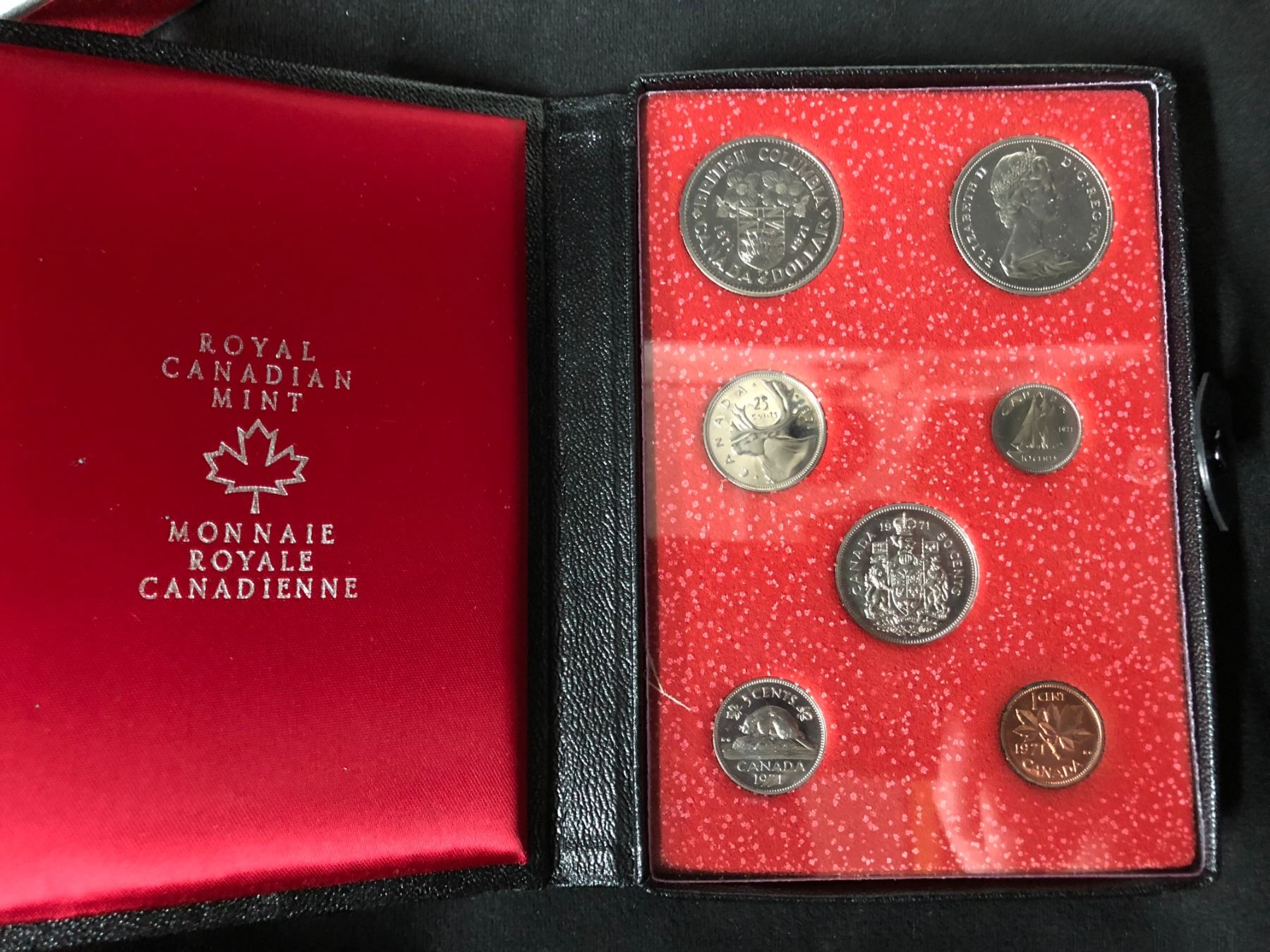 ROYAL CANADIAN MINT 1971 CASED DOUBLE DOLLAR SEVEN COIN SET