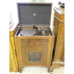 A 1930's Marconi Model 286 walnut console radiogram, with Bakelite pick ...