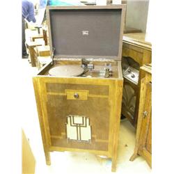 A 1934 Marconi model Q286 walnut console radiogram, in veneered cabinet ...