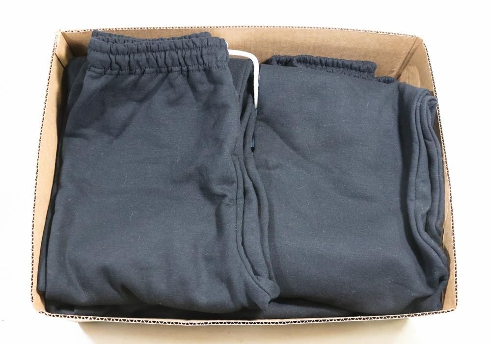 BOX W/6 NEW PAIRS OF UNISEX GILDAN HEAVY