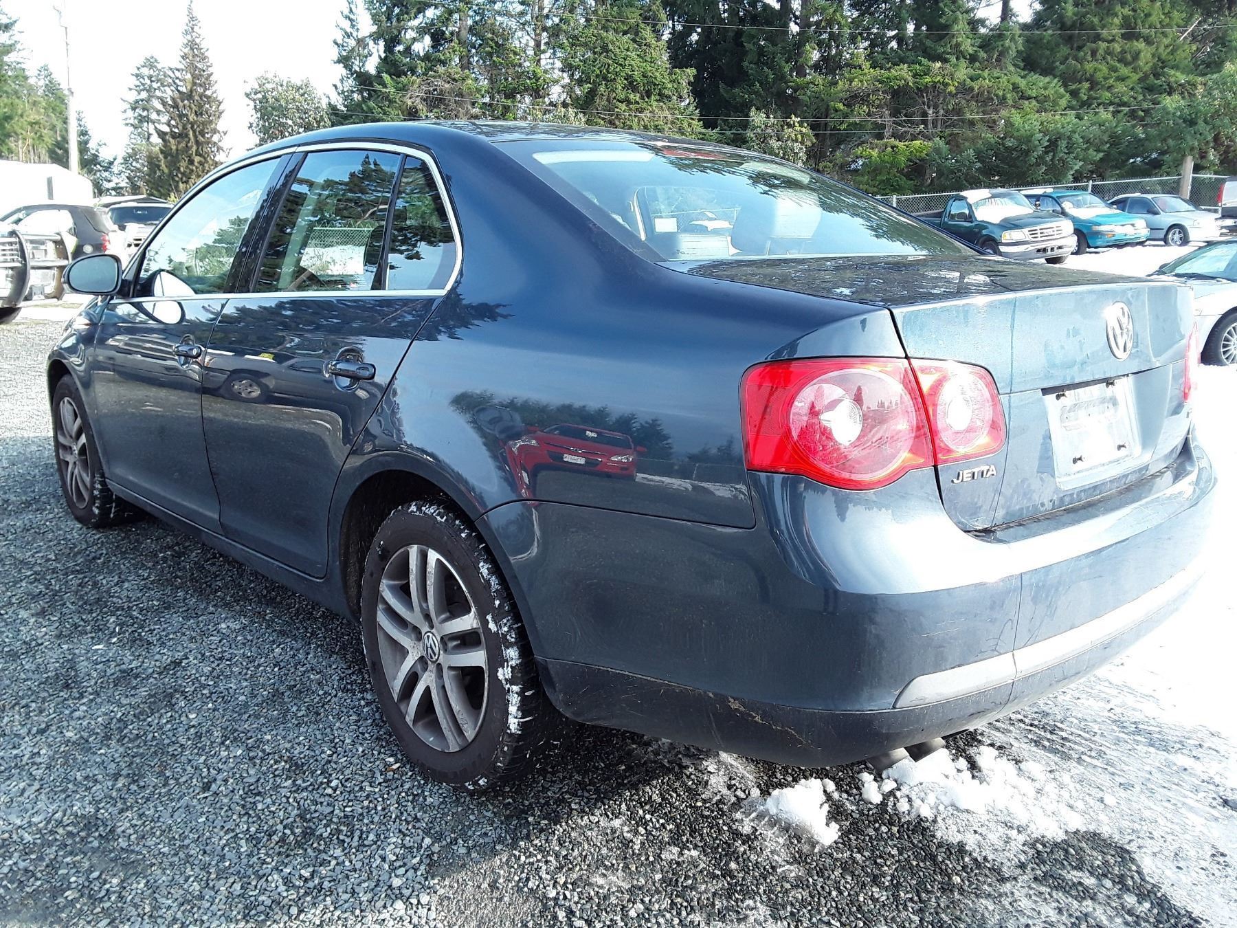 B6 -- 2006 VW JETTA TDI , Blue , 158736 KM's
