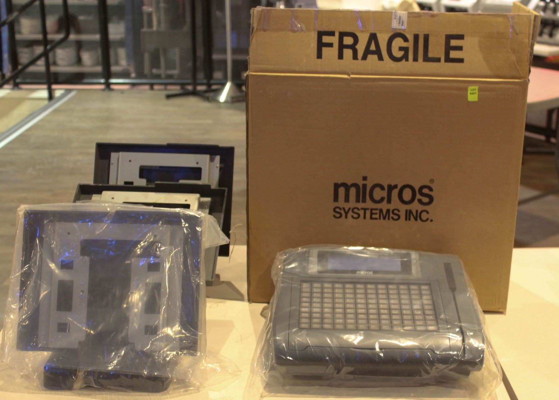 MICROS SYSTEM SCREEN AND PARTS & PRINTER