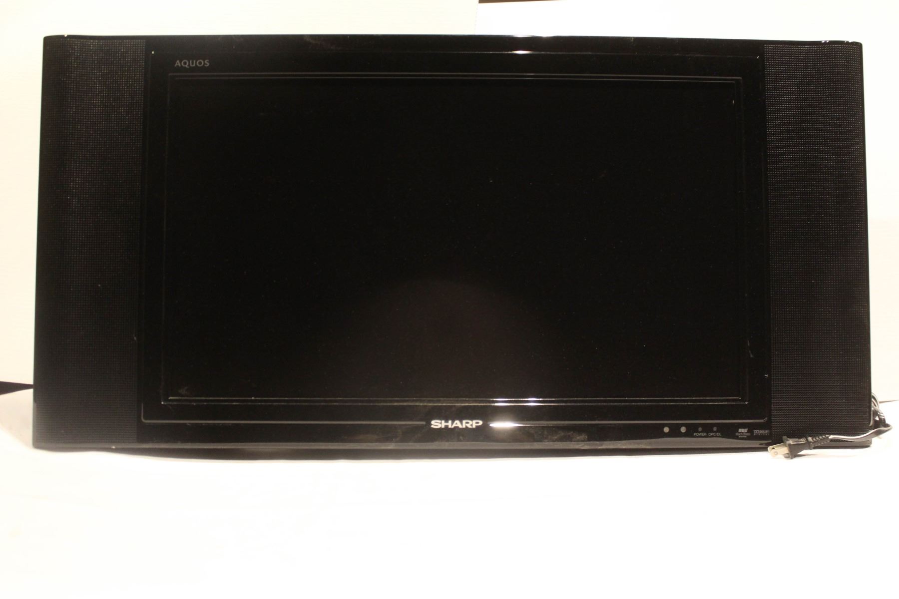 AQUOS SHARP LIQUID CRYSTAL 26" TV MODEL LC-26D4U