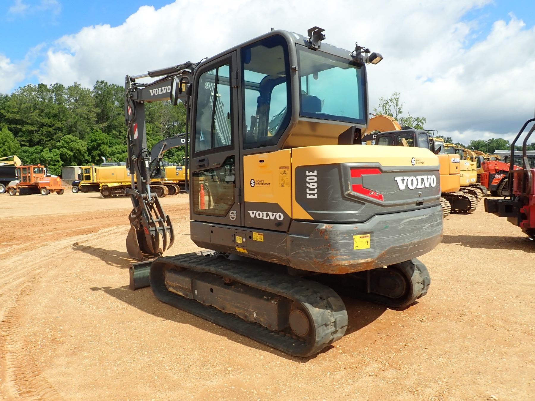 2016 VOLVO EC60E HYDRAULIC EXCAVATOR, VIN/SN:310354 - 6' 3" STICK, 16" BUCKET, COUPLER, HYD ...