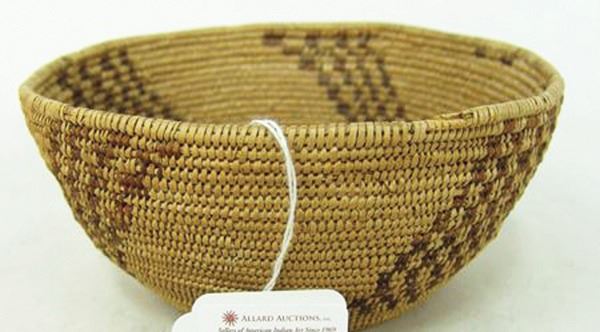 Small Maidu/Modoc Basket