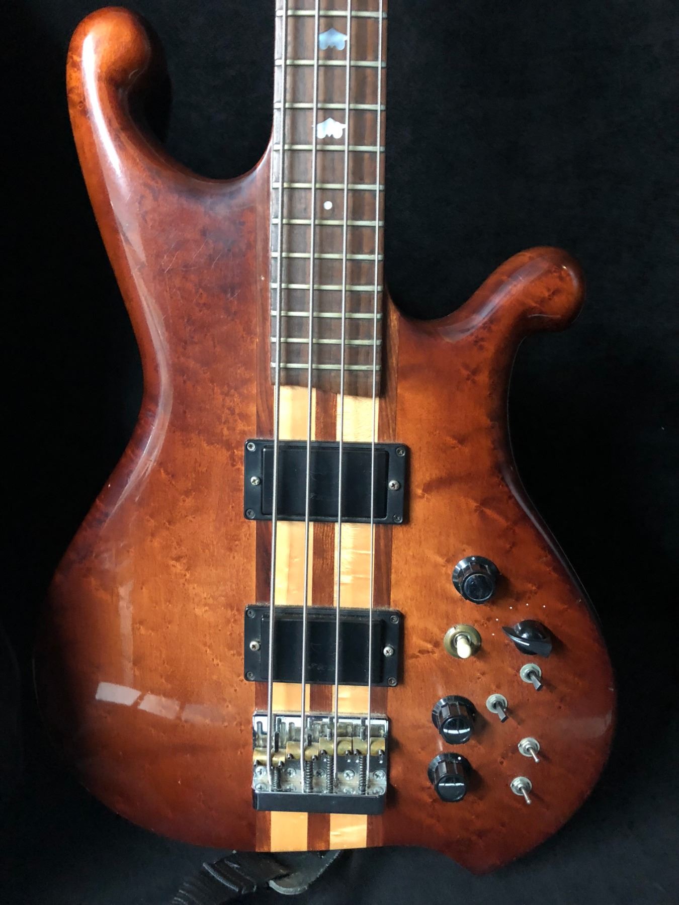 LADO ELECTRIC BASS GUITAR W/ GIG BAG