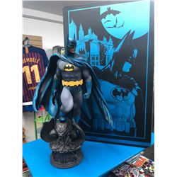 LIMITED EDITION Batman Premium Format™ Figure by Sideshow Collectibles