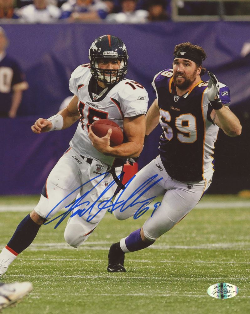 Jared Allen Signed Vikings 8x10 Photo (Allen Hologram)