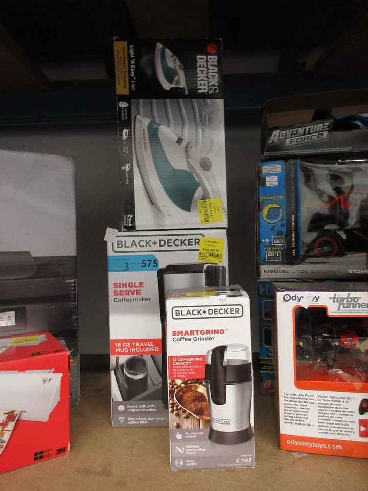3 Black & Decker Small Appliances-Store Returns