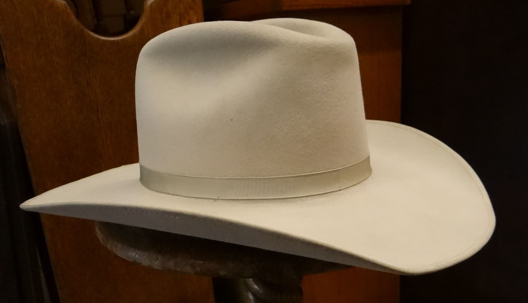 Rands custom-made hat, 8X Beaver, 7 3/8, Roping Horse