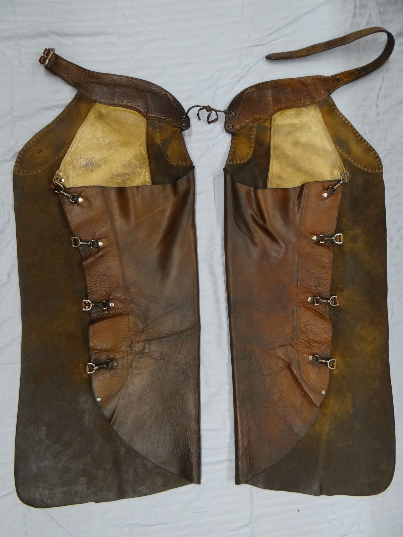 Hamley batwing chaps, nice