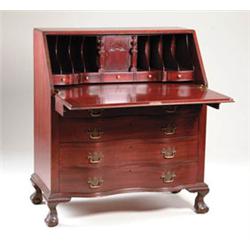 MAHOGANY GOVERNOR WINTHROP STYLE SLANT FRONT DESK