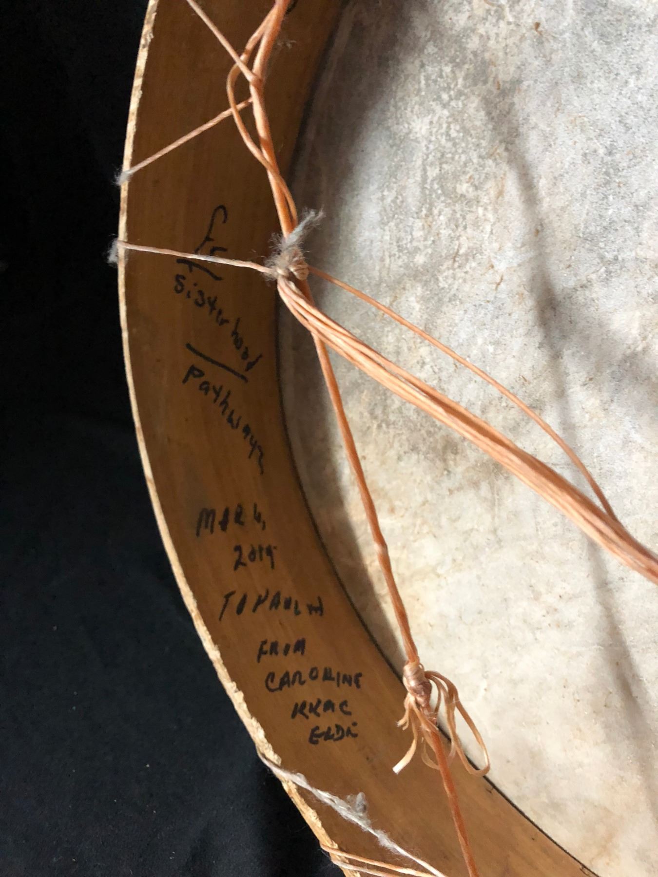 NATIVE AMERICAN HAND DRUM