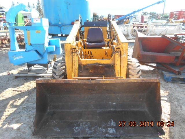 CASE 1537 SKIDSTEER