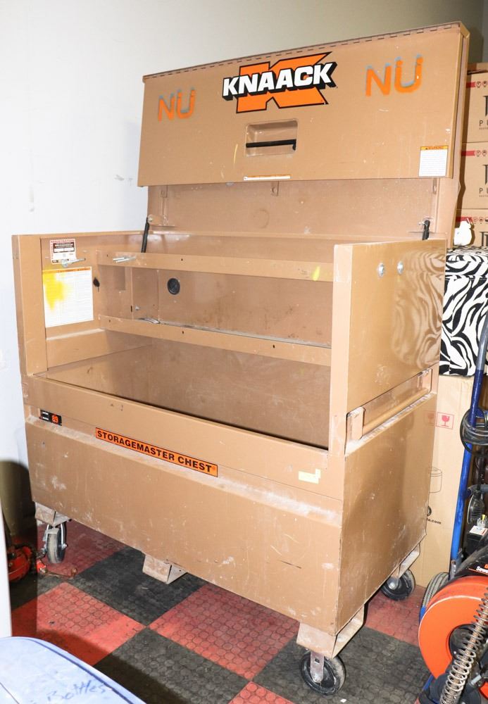 LARGE METAL JOB BOX OF CASTORS.