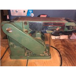 CENTRAL MACHINERY 4" BELT SANDER/6" DISC SANDER