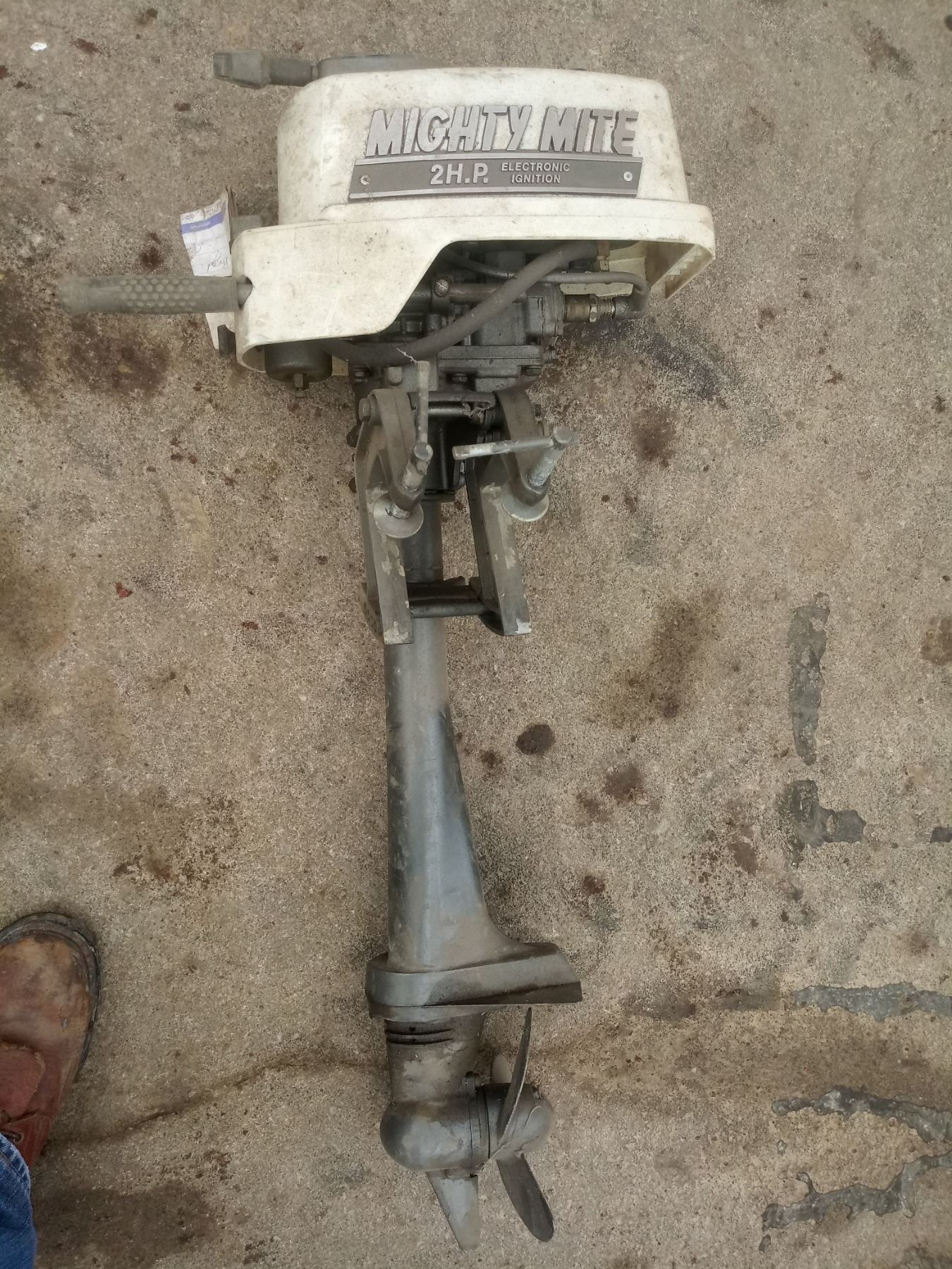 MIGHTY MITE 2HP OUTBOARD BOAT MOTOR/ELECTRONIC IGNITION