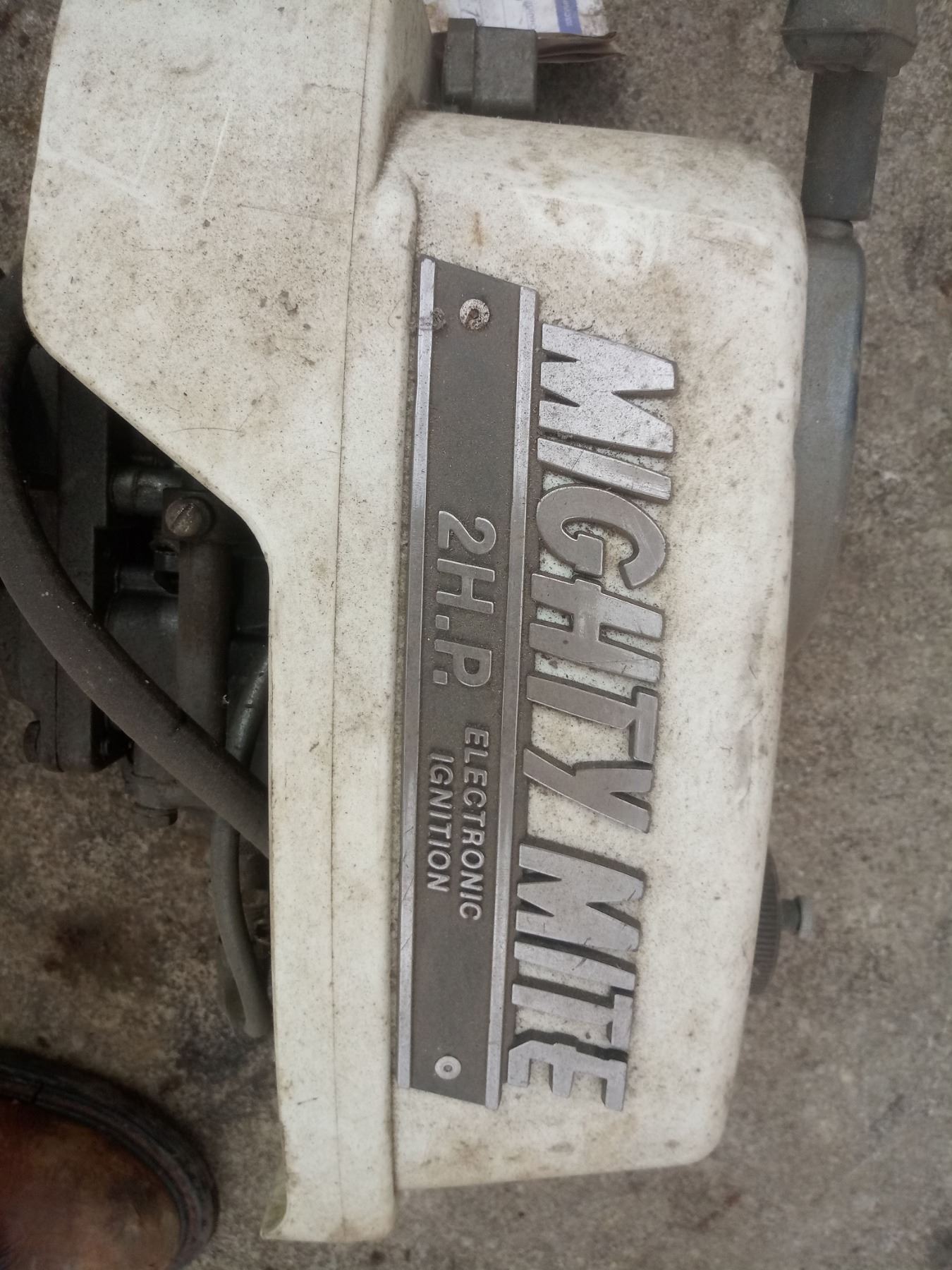 MIGHTY MITE 2HP OUTBOARD BOAT MOTOR/ELECTRONIC IGNITION