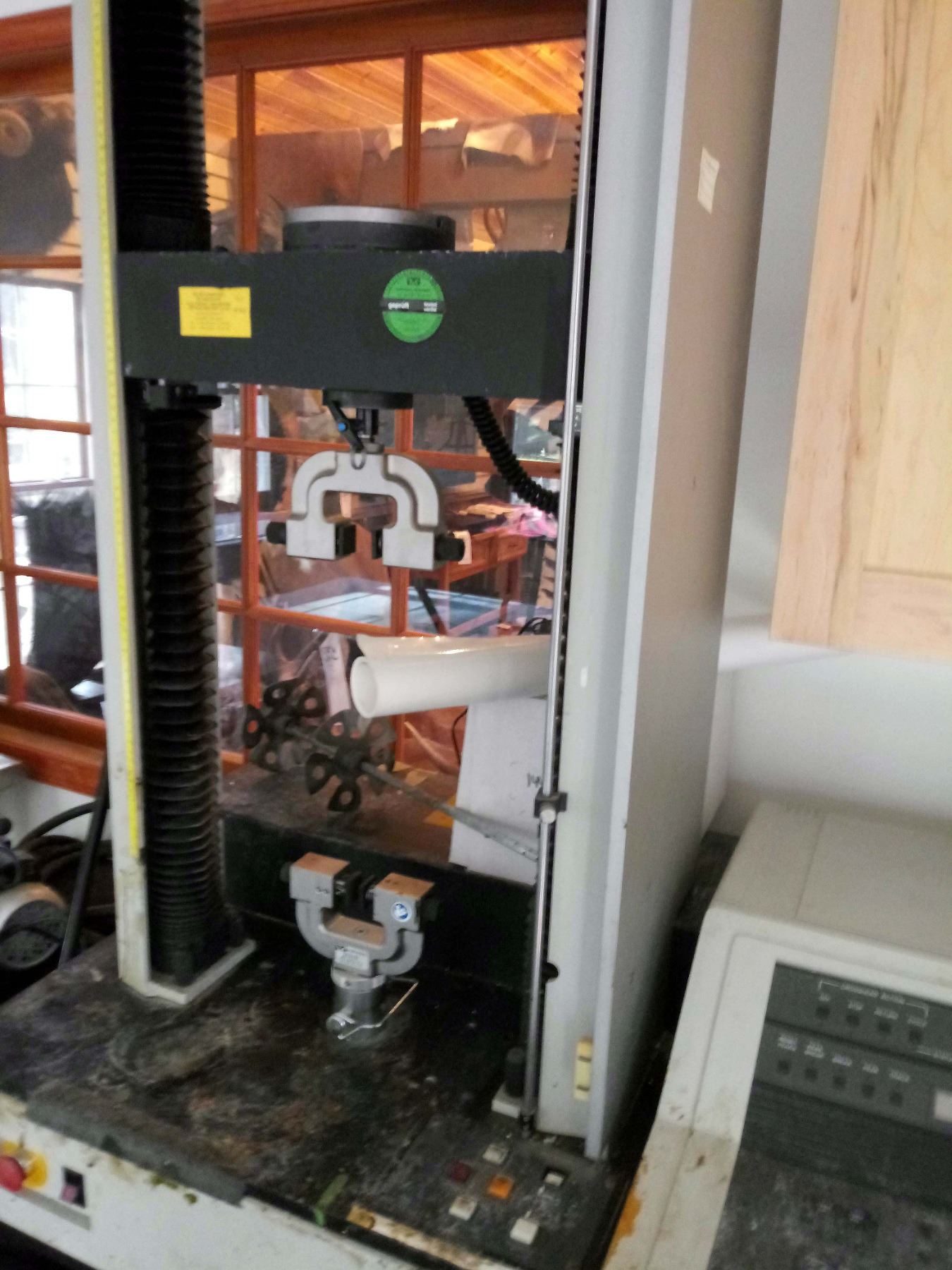 INSTRON MODEL #4301