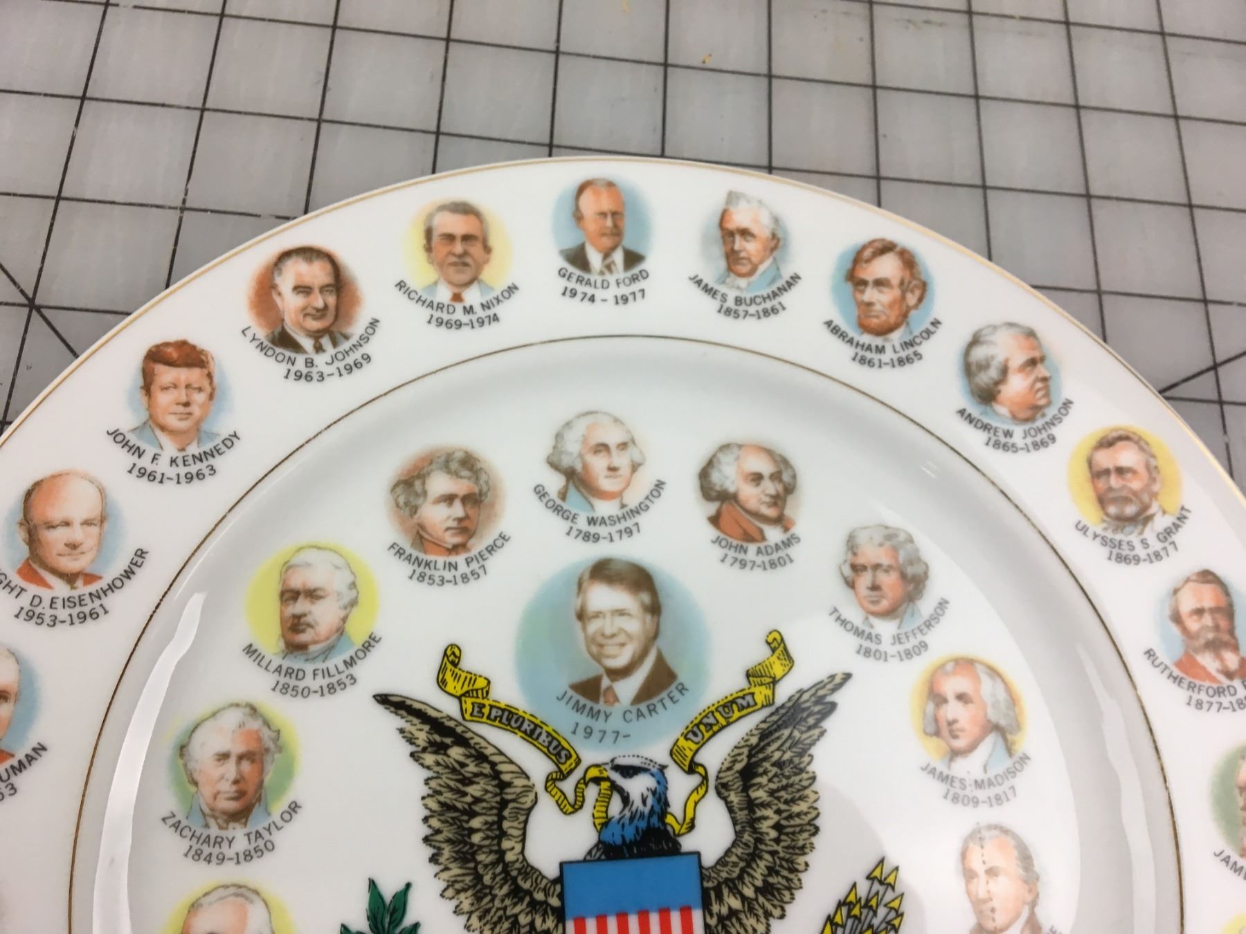 PRESIDENTS PLATE VINTAGE USA (PAST USA PRESIDENTS) *VINTAGE*