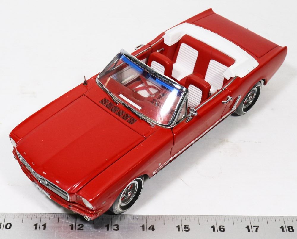 PRECISION 100 COLLECTION 1964 1/2 FORD MUSTANG