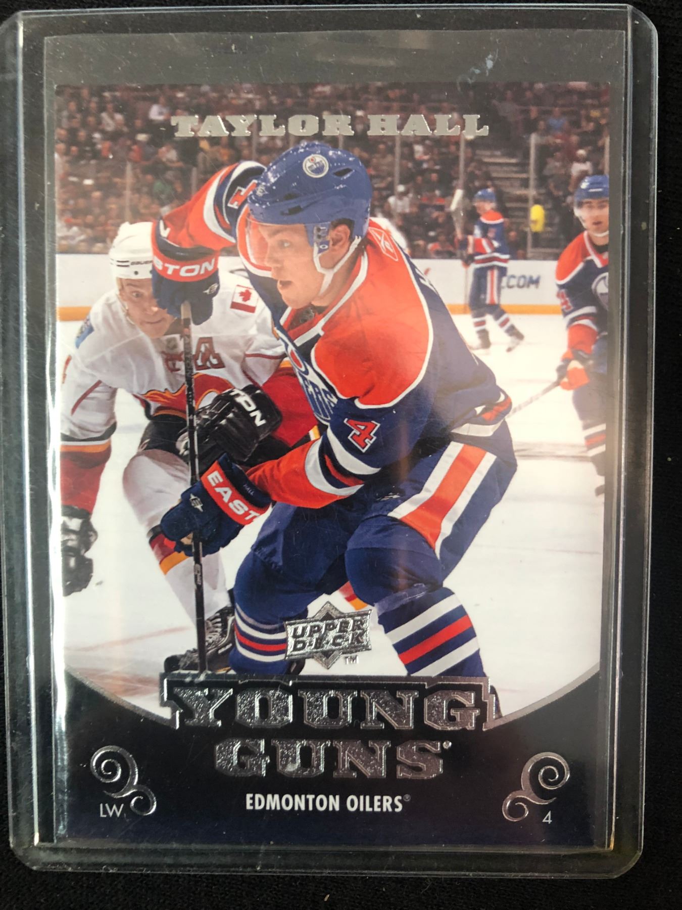 2010-11 Upper Deck Series 1 TAYLOR HALL YOUNG GUNS ROOKIE #219