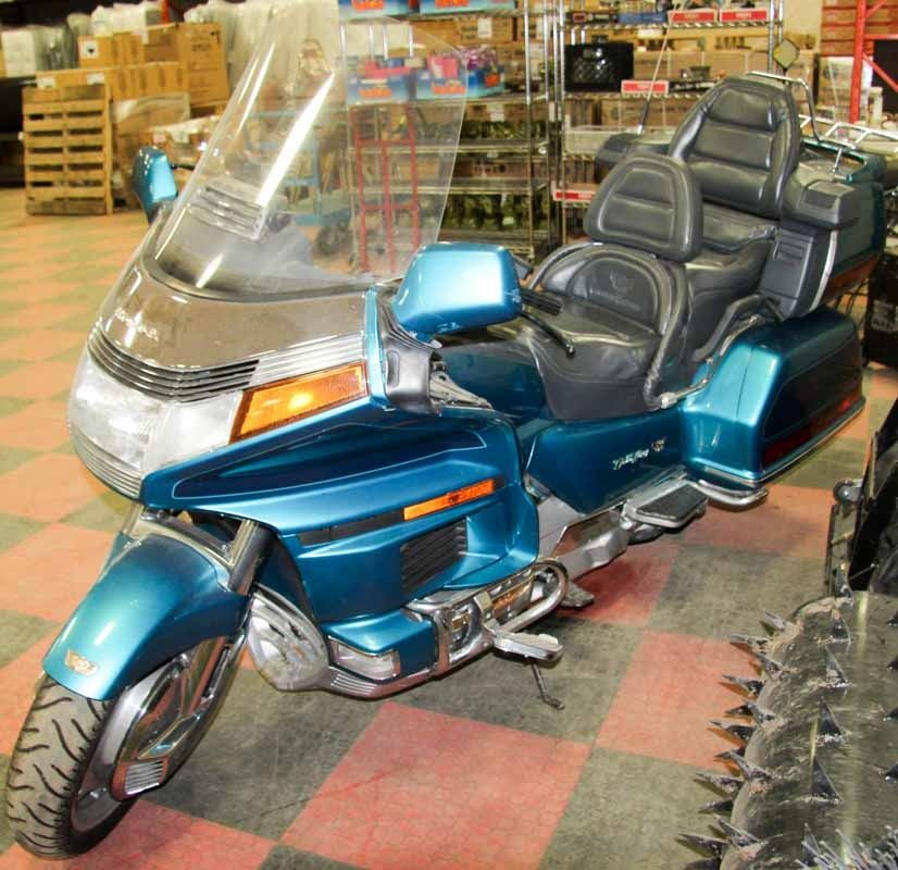 1992 HONDA GOLD WING GL1500 SE TOURING - Kastner Auctions