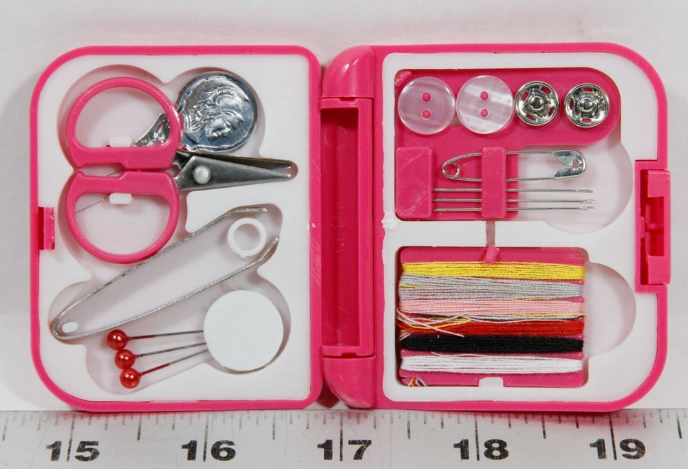 NEW! MINI PORTABLE SEWING KIT