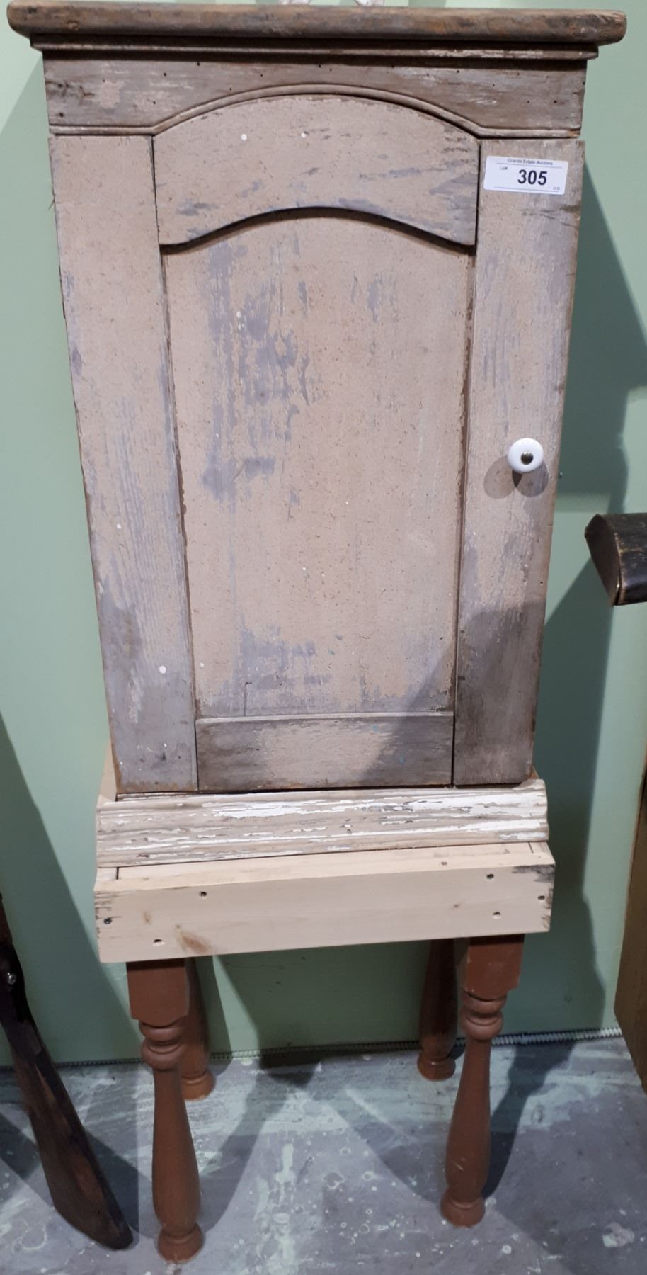 SMALL VINTAGE CABINET